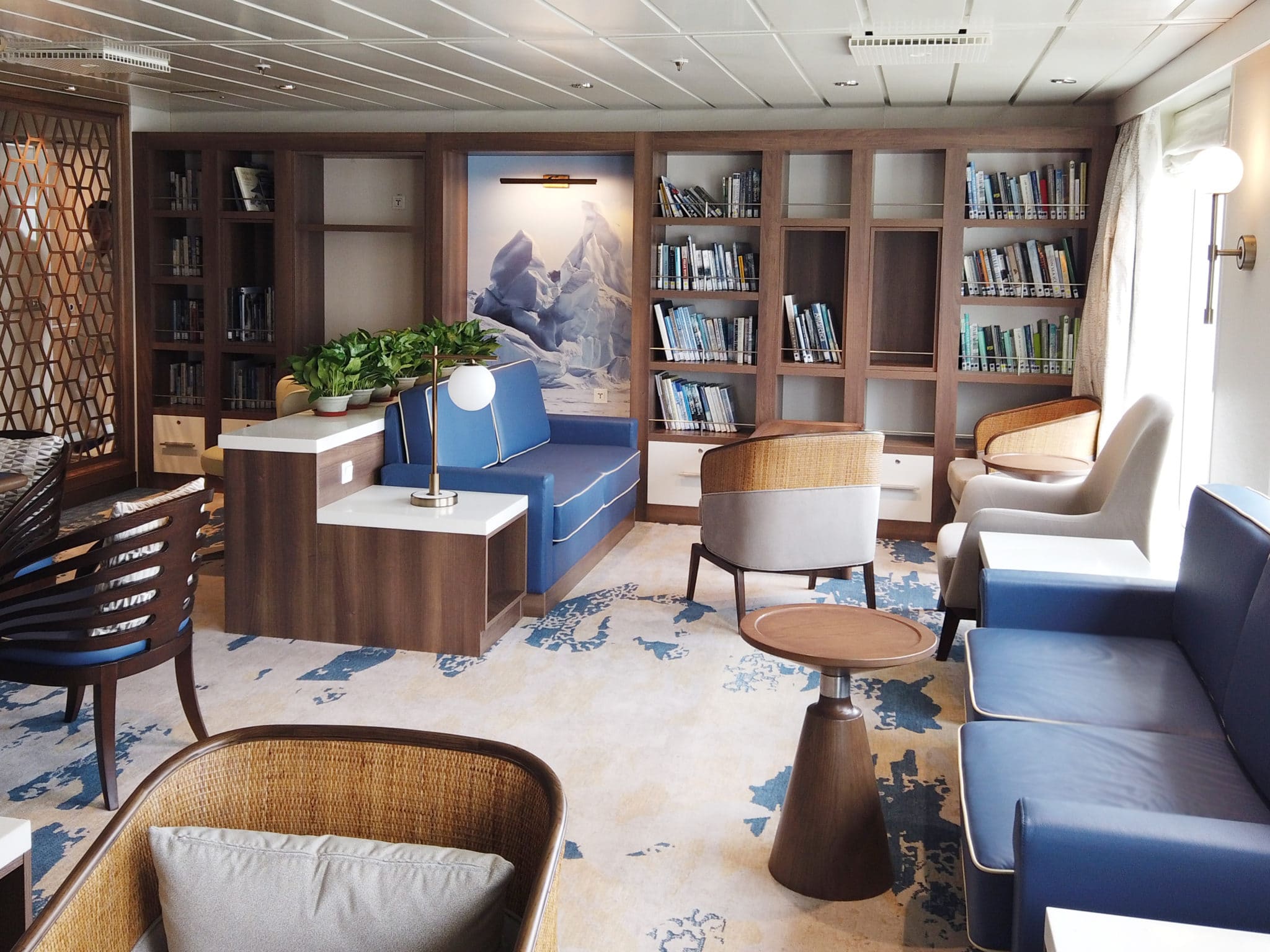 Onboard Activities | Vantage Explorations - Vantage Explorations